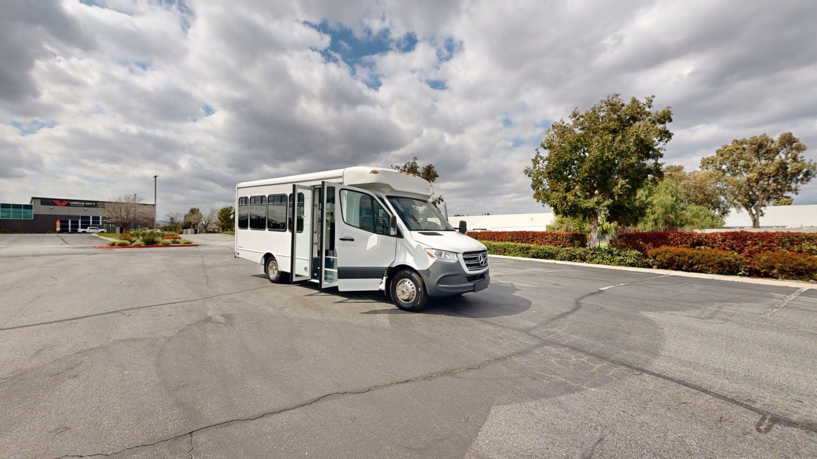 Mercedes-Benz Shuttle Bus - Sherpa Media